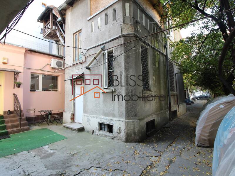 Vila de Vanzare KM 0 | Ultracentral - 8 Camere - ID:38916 | Bliss ...